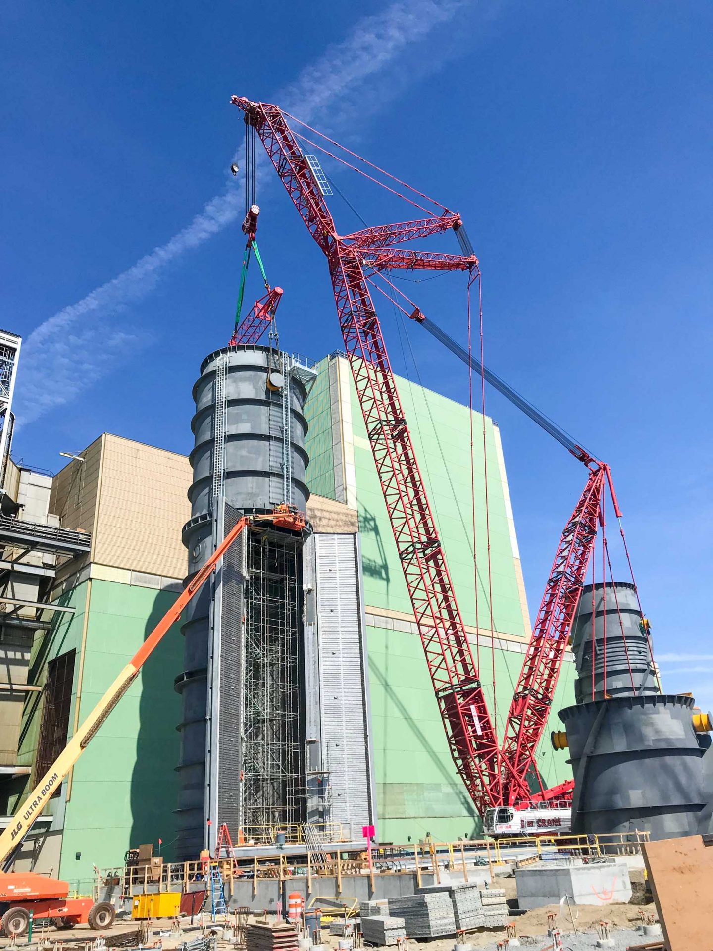 LR 1600 Crane Rental